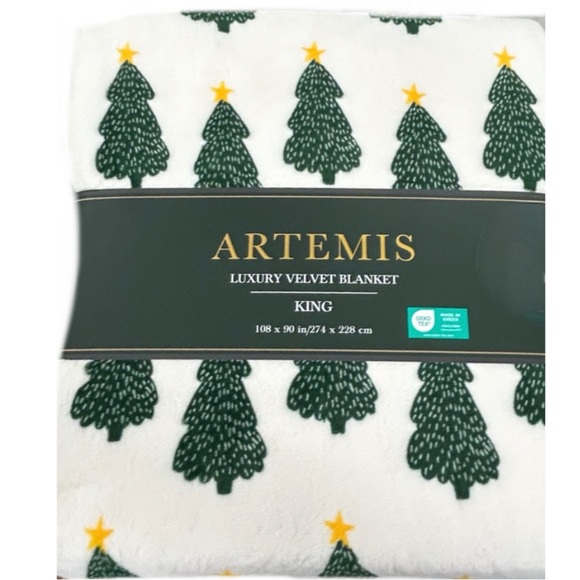 Artemis | Bedding | Artemis Luxury Velvet Christmas Trees Holiday Green ...